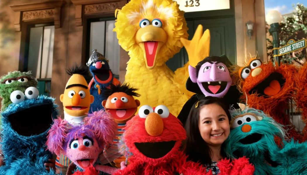 28 Must-Have Sesame Street Gifts For Every Fan | Gift Picks